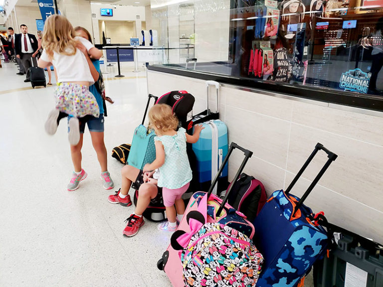 Travel & Kids: Our Best Airport Travel Tips for Families - Bright Light ...